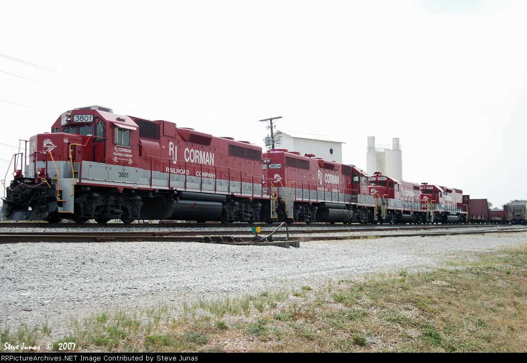 RJCC 3801,3804,1607,5372 take the empties back north